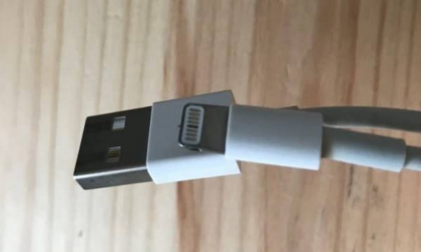 Clean iPhone cable or port to fix intermittent charging - TheTechMentor.com